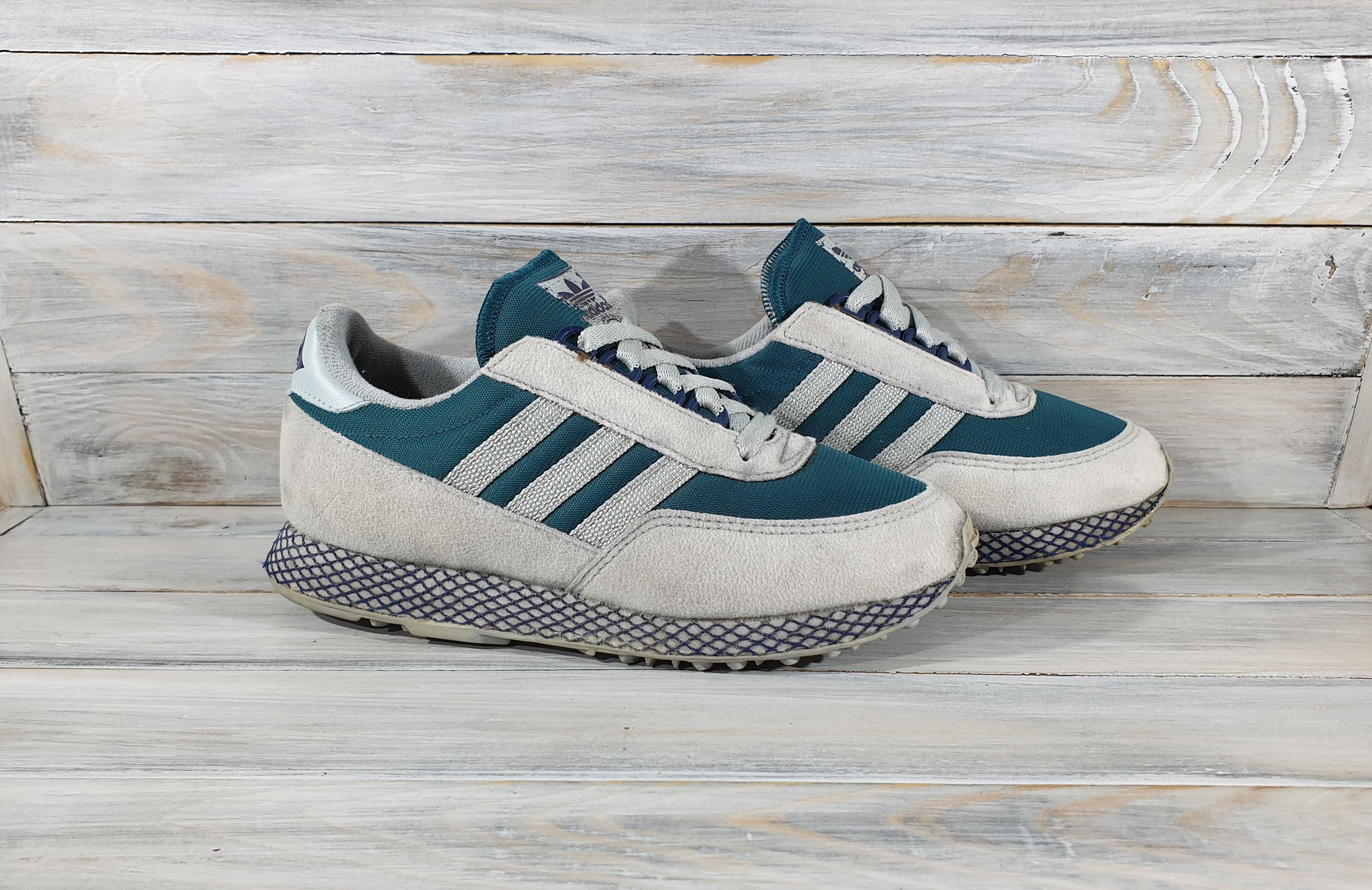 Adidas × Vintage Vintage Adidas New York 1995 Lace Up Sneakers Very ...