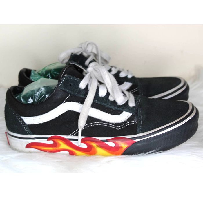 Vans Vans Old Skool flames fire Men's 5 women's 6 low top suede | Grailed