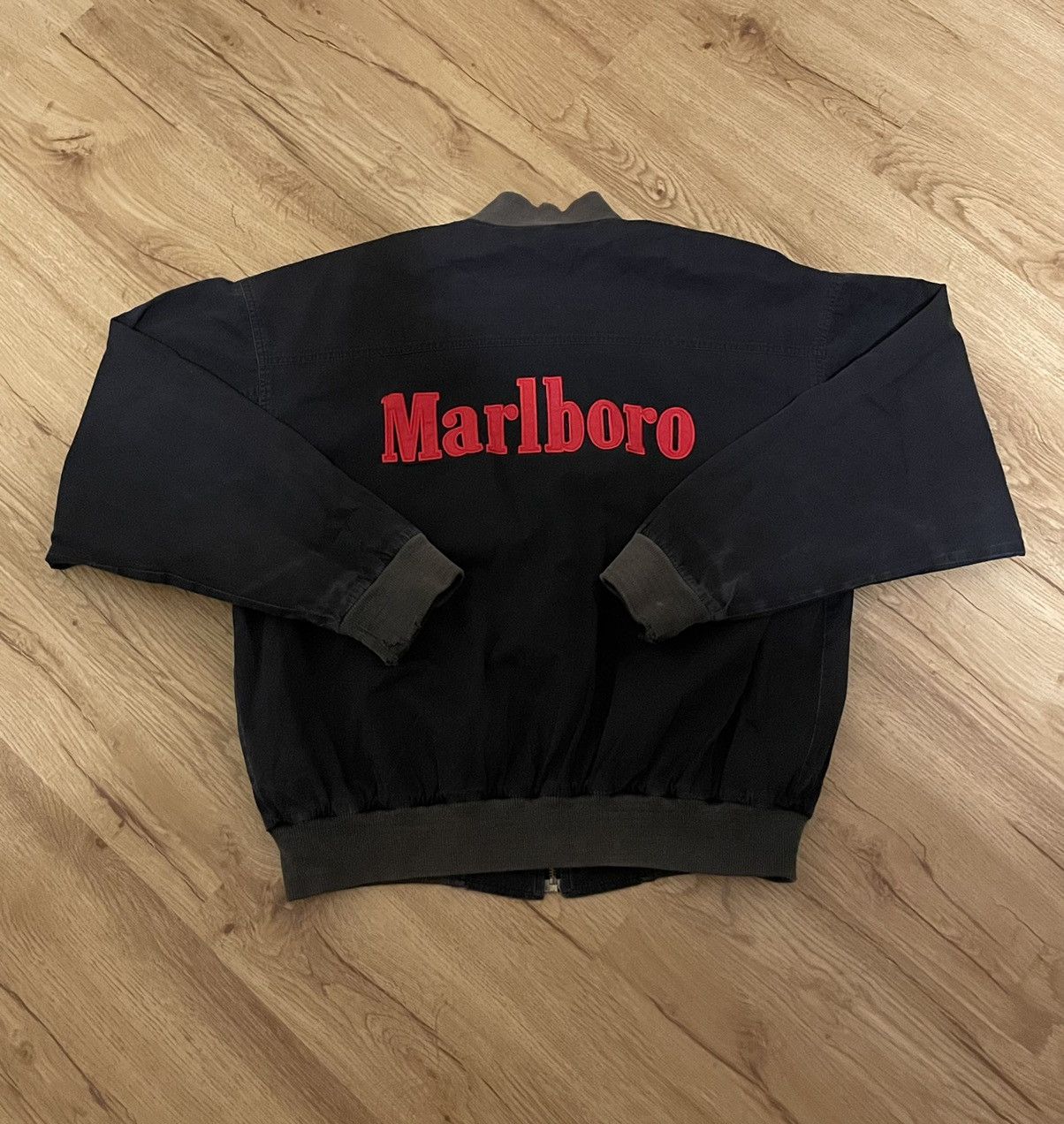 Vintage Reversible Marlboro classic spellout cigarette bomber jacket ...