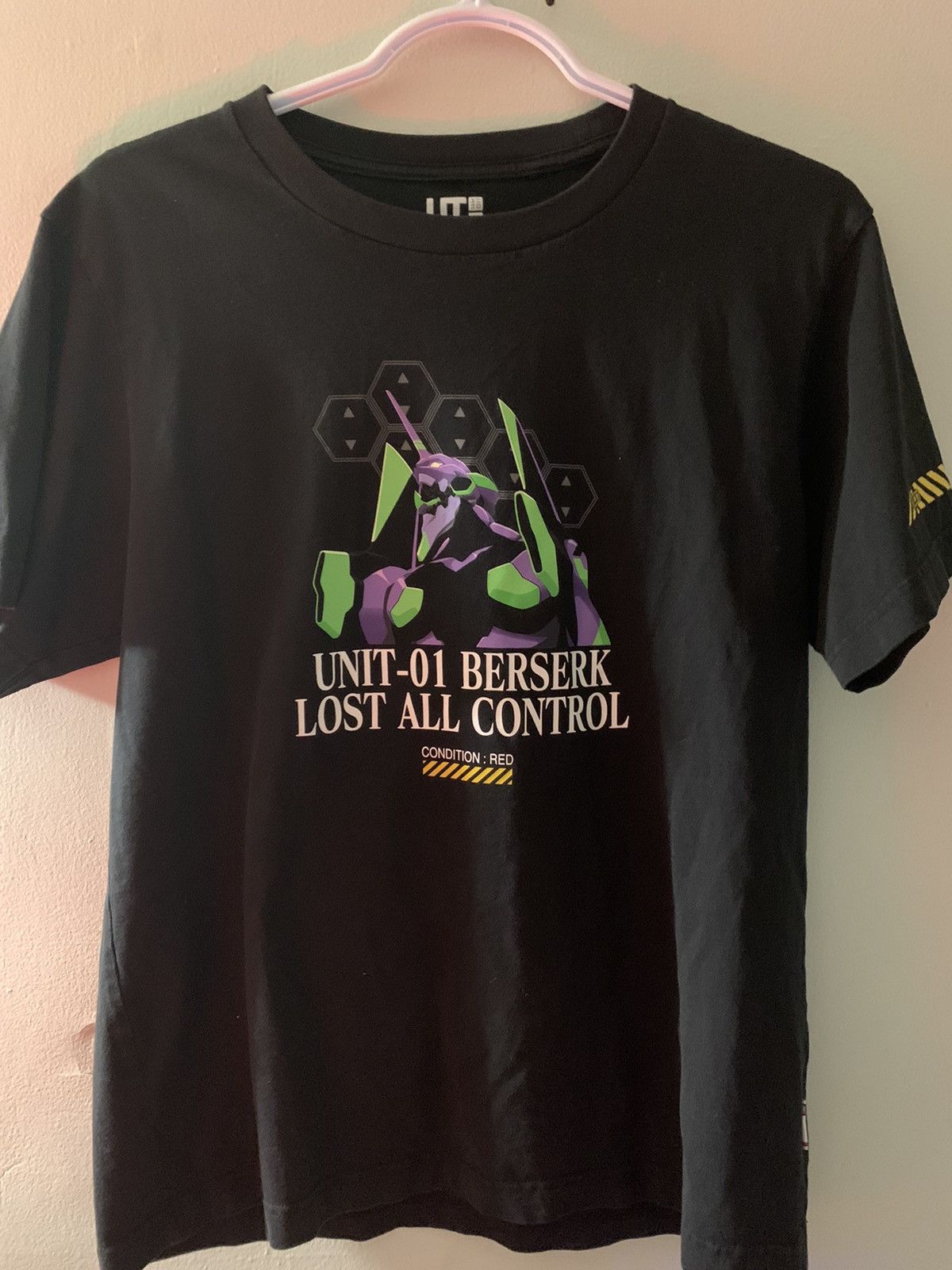 Uniqlo Neon Genesis Evangelion Unit-01 Berserk T-shirt | Grailed