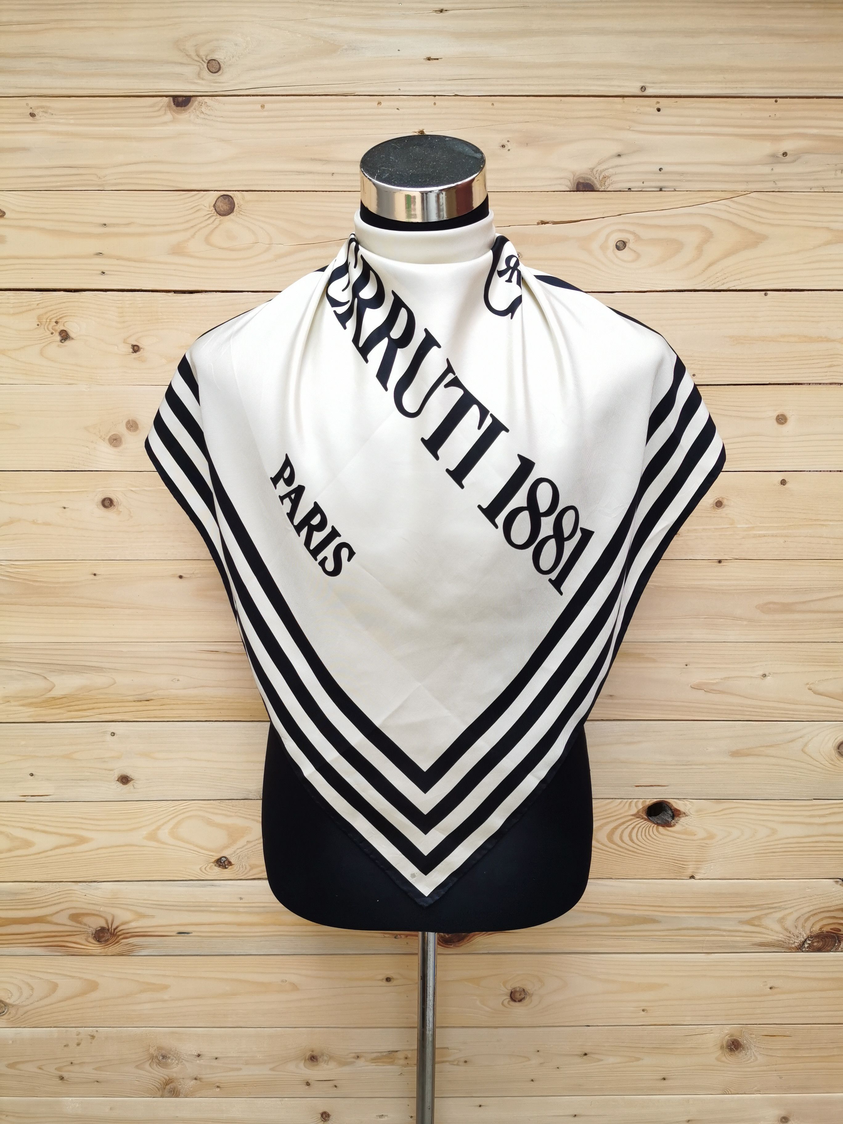 Cerruti 1881 × Streetwear Cerruti 1881 Logo Scarf | Grailed