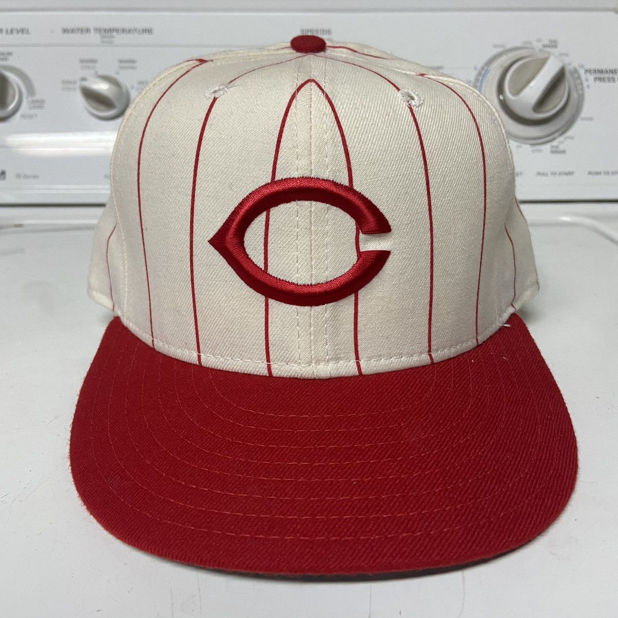 New Era × Vintage Vintage New Era Pro Model Reds Fitted | Grailed