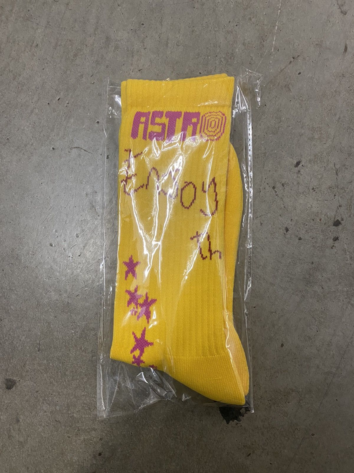 Travis Scott ASTROWORLD YELLOW SOCKS TRAVIS SCOTT | Grailed