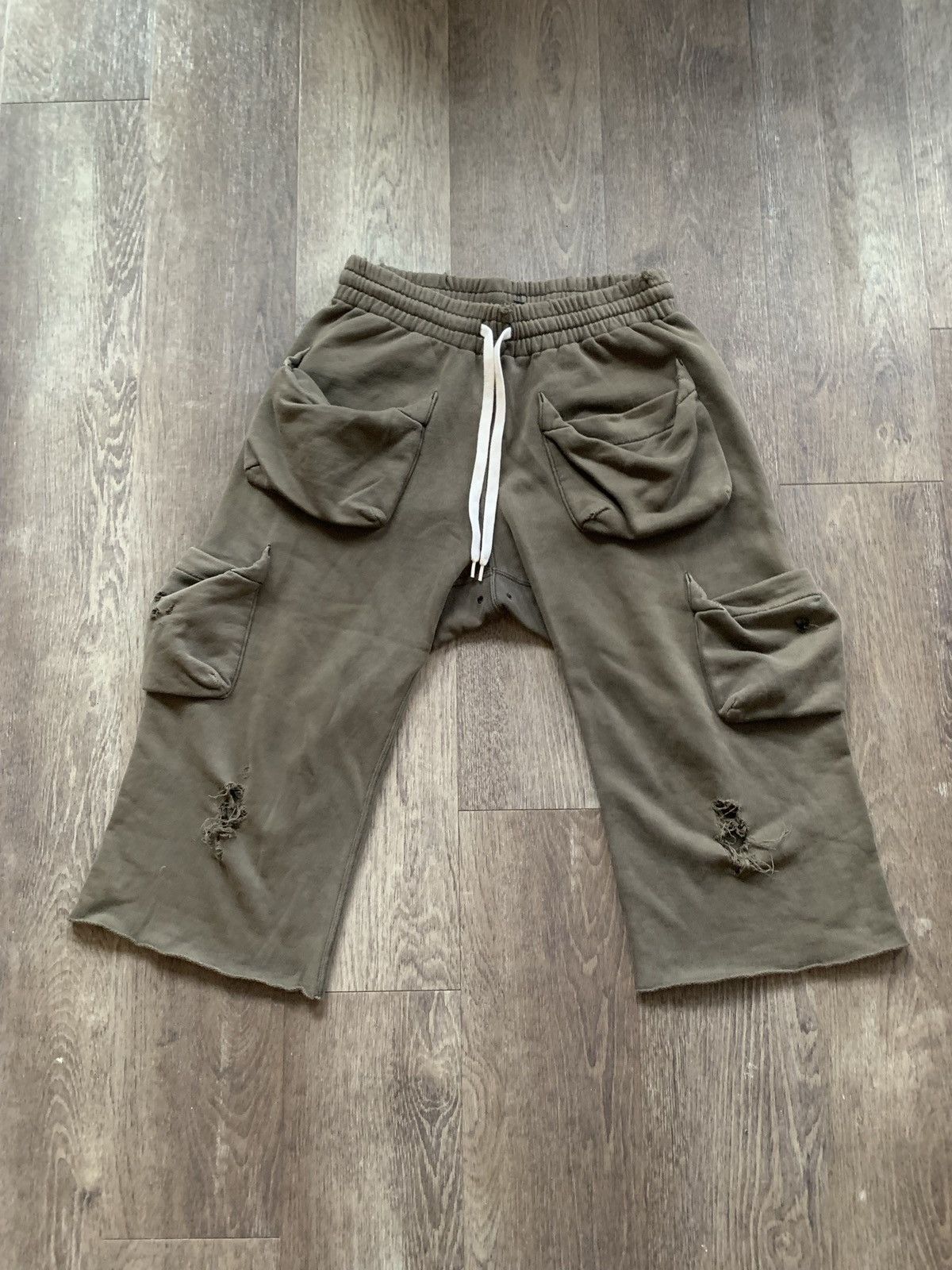 Number (N)ine Number nine cargo sweatshorts | Grailed