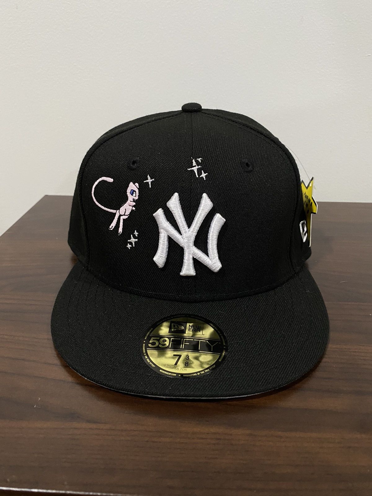 New Era New York Yankees x Pokémon Mew Stitched Fitted Hat 7 3/8 | Grailed