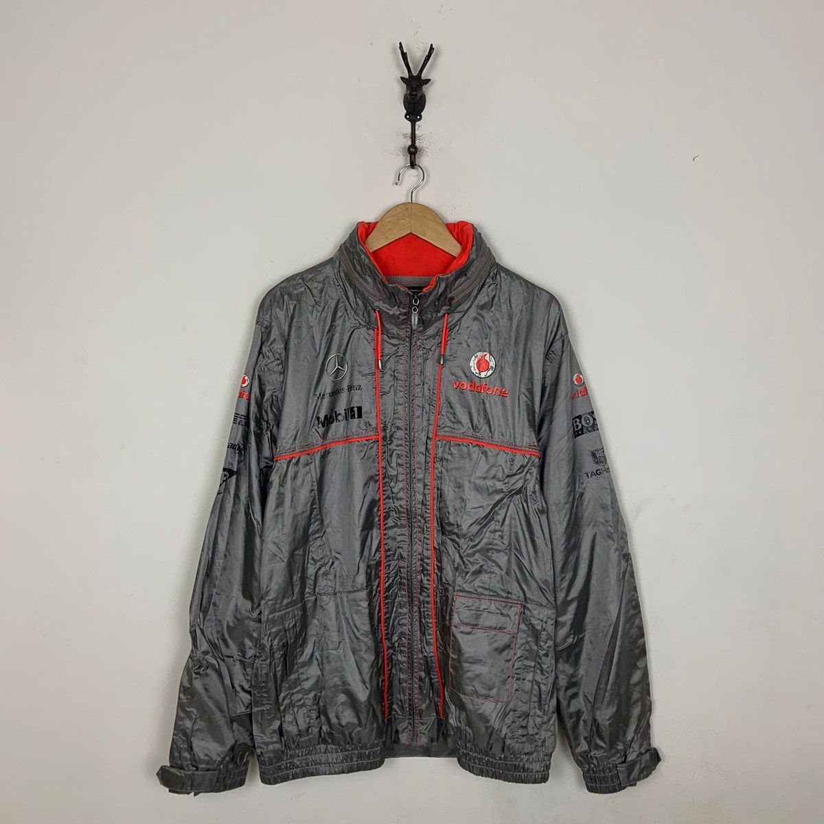 Hugo Boss × Mercedes-Benz Hugo Boss McLaren Mercedes Mobil 1 Racing ...