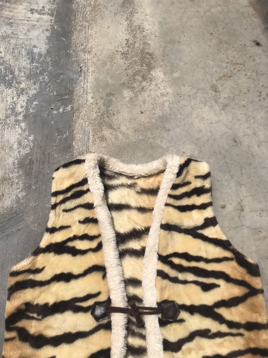 Japanese Brand Tiger Stripe Print Sherpa Vests | Grailed