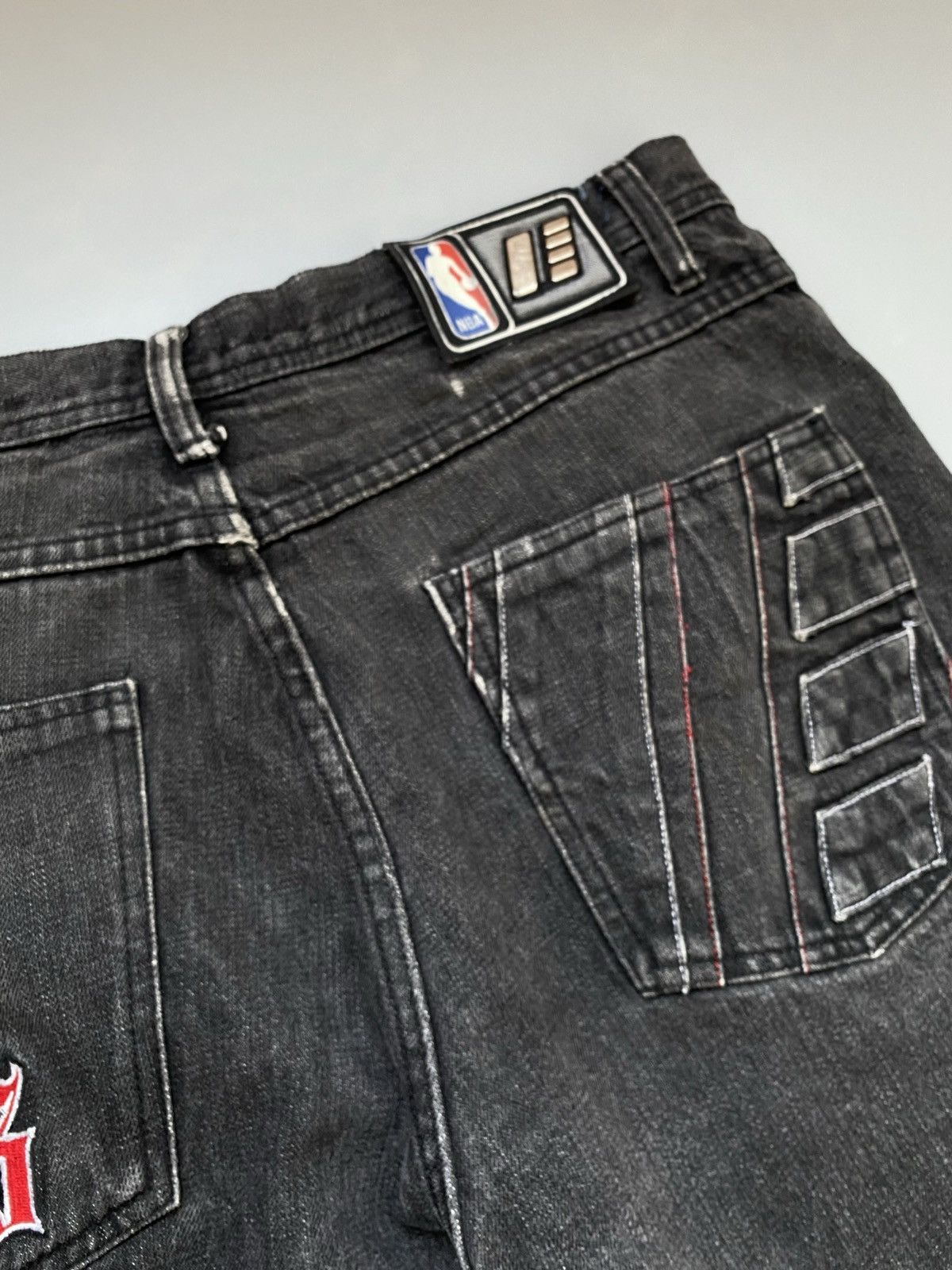 NBA × Vintage Vintage Chicago Bulls NBA UNK Denim Jeans | Grailed
