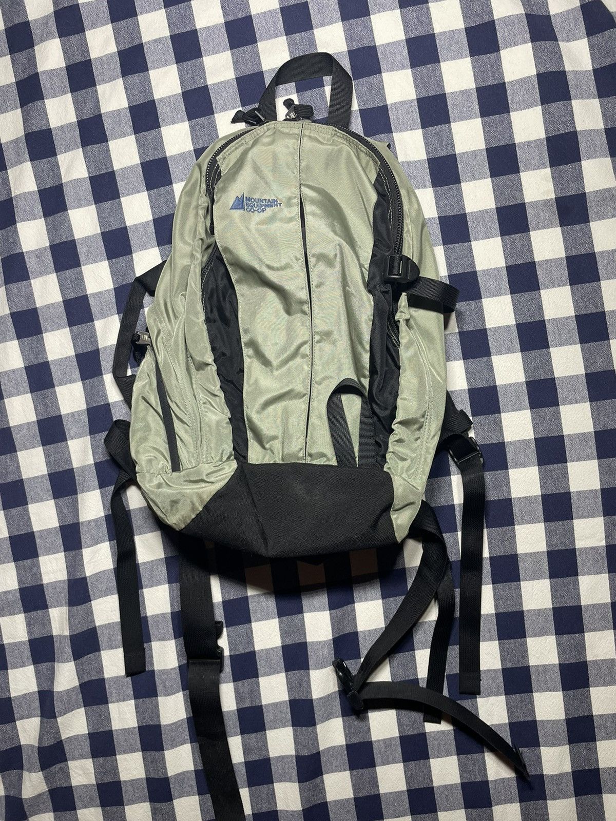 Mountain Equipment Company × Vintage Vintage MEC backpack | Grailed