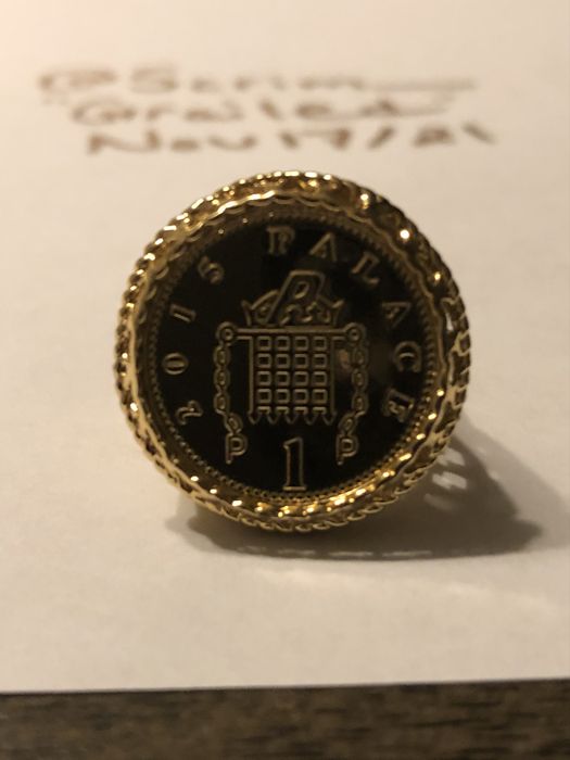 Palace Palace Sovereign Ring 9ct | Grailed