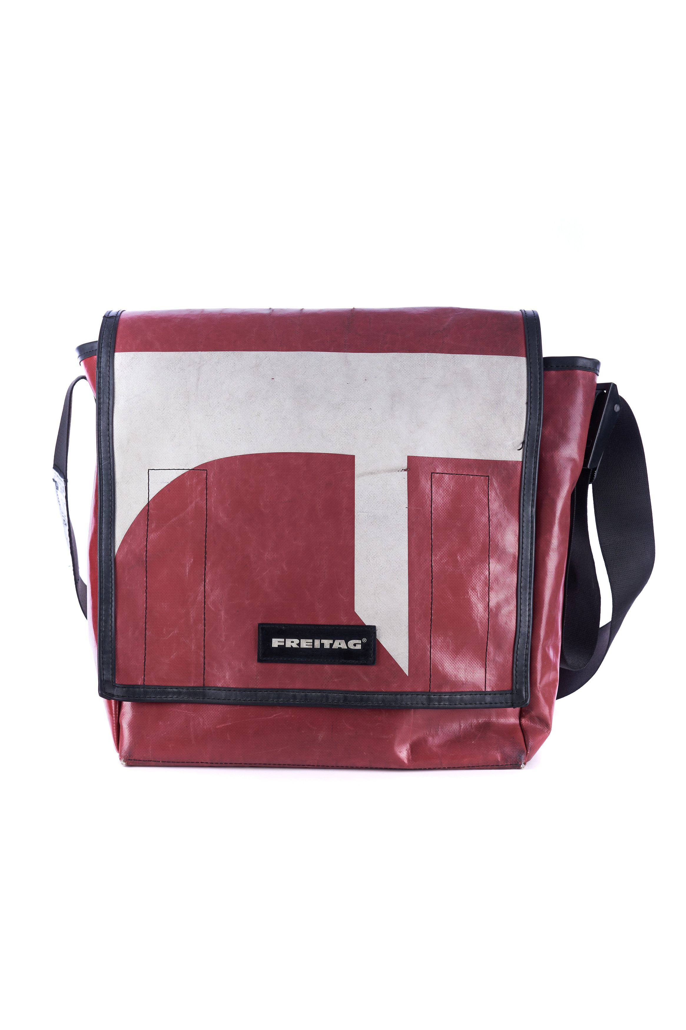 Freitag FREITAG Bag Messenger Bag Series Recycling Burgundy | Grailed