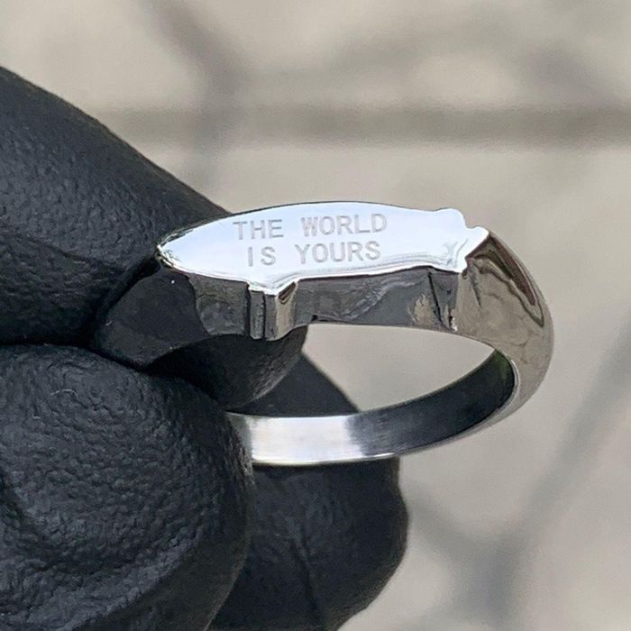 Streetwear Scarface Blimp Ring The World Is Yours | Grailed