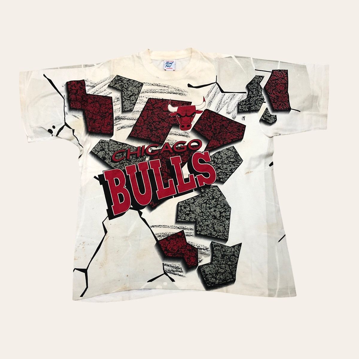 Chicago Bulls × Vintage Vintage Chicago Bulls NBA Basketball Overprint ...