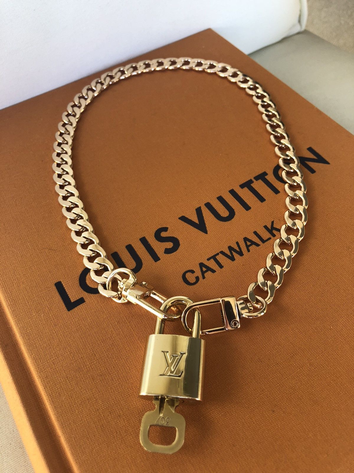 Louis Vuitton Louis Vuitton Lock Chain Necklace | Grailed