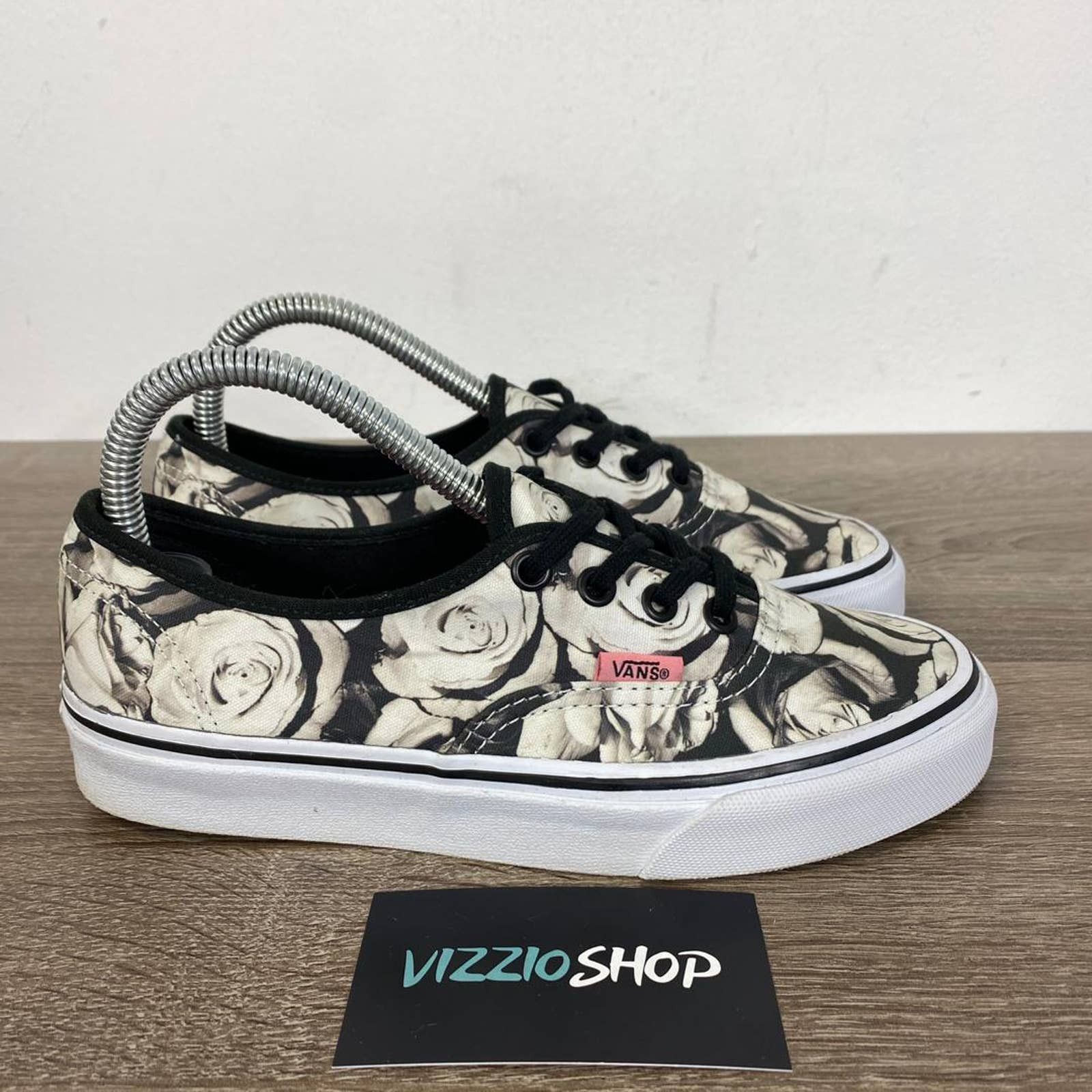 Vans Vans Authentic Low Top Roses White Black - Men's 5 - TB9C | Grailed