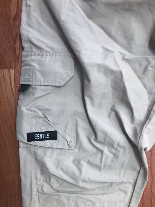 Streetwear ESNTLS Cargo pants lightweight | Grailed