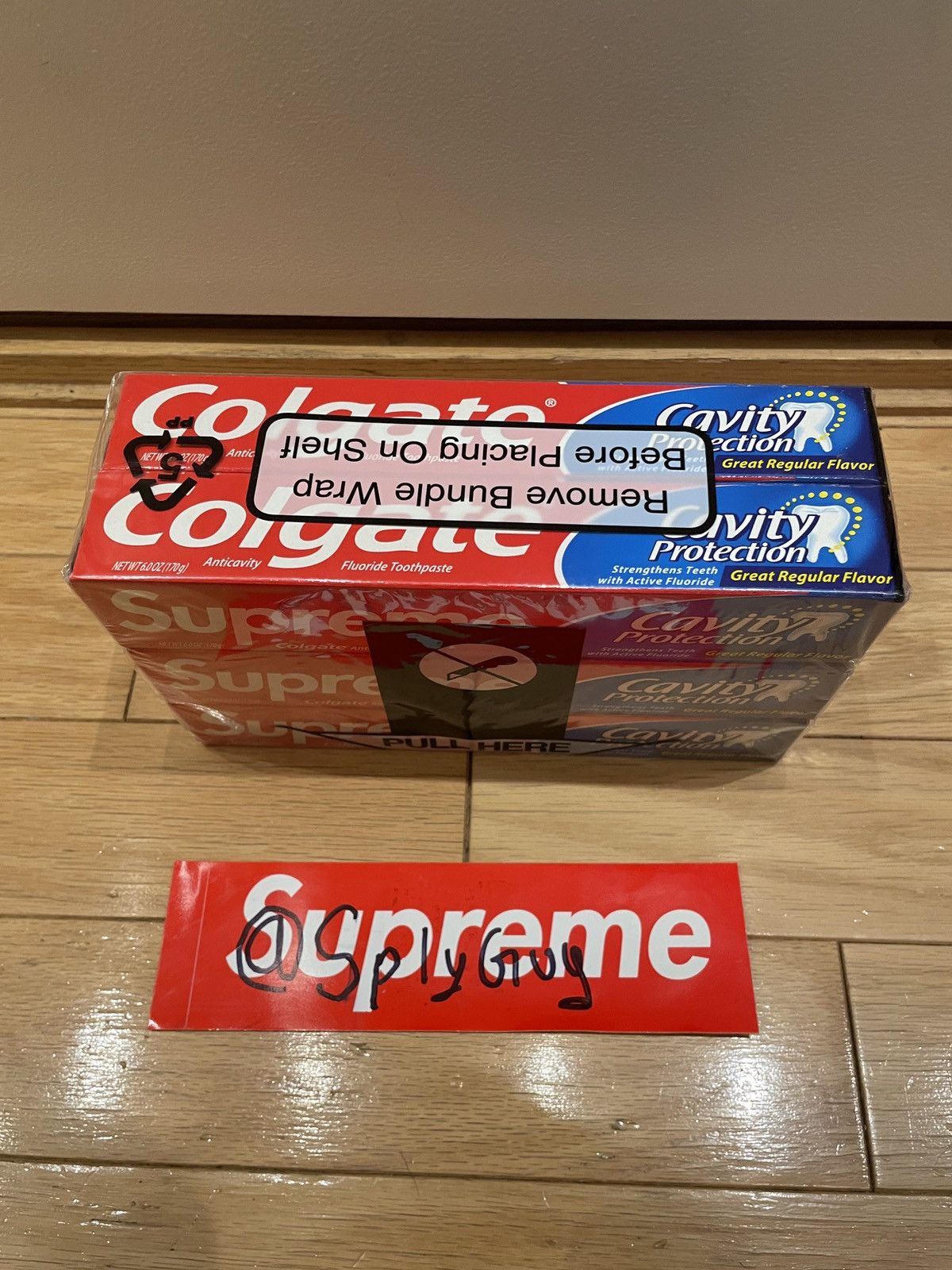 Supreme Supreme x Colgate Toothpaste 6 pack | Grailed