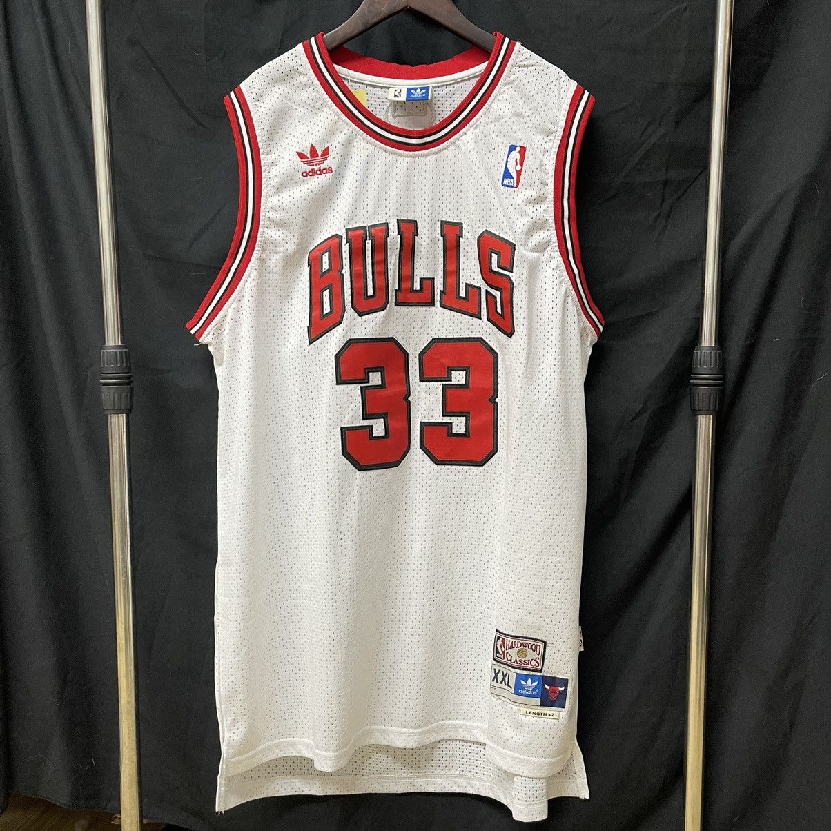 Vintage Chicago Bull #33 Scottie Pippen White Jersey 2XL | Grailed