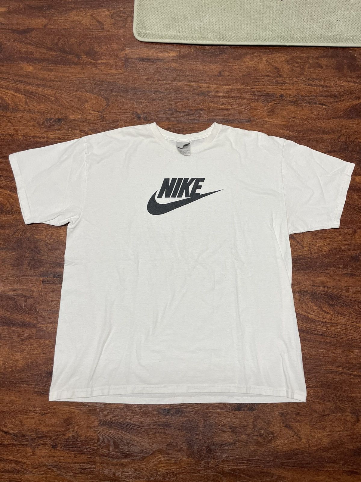 Nike Vintage Nike Silver Tag Swoosh Logo Essential T Shirt | Grailed