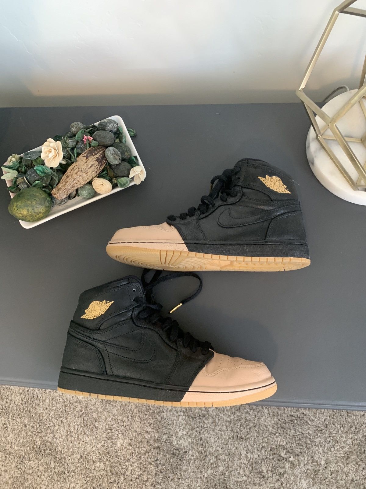 Jordan Brand Jordan 1 Retro Tip-toe black | Grailed