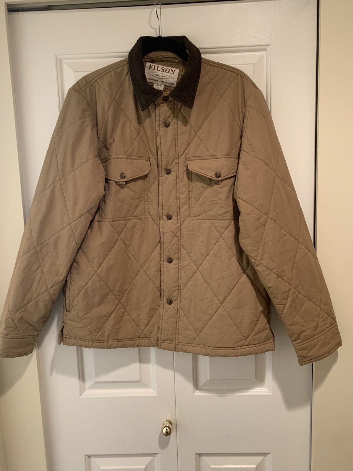 Filson Filson Quilted Jacket Tan w Chocolate Collar | Grailed