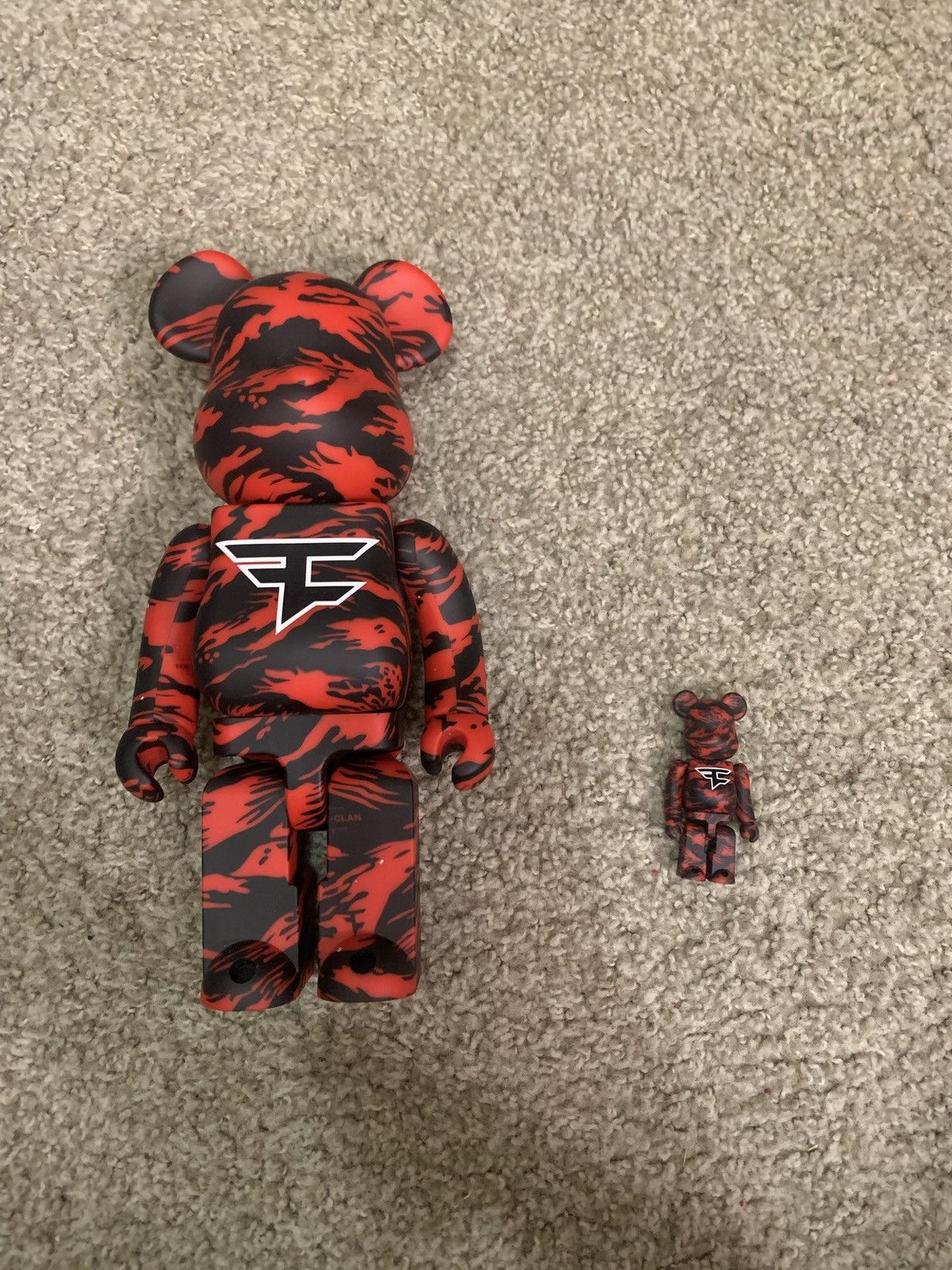 Faze × Medicom Bearbrick FAZE CLAN x MEDICOM BEARBRICK 100% & %400 ...