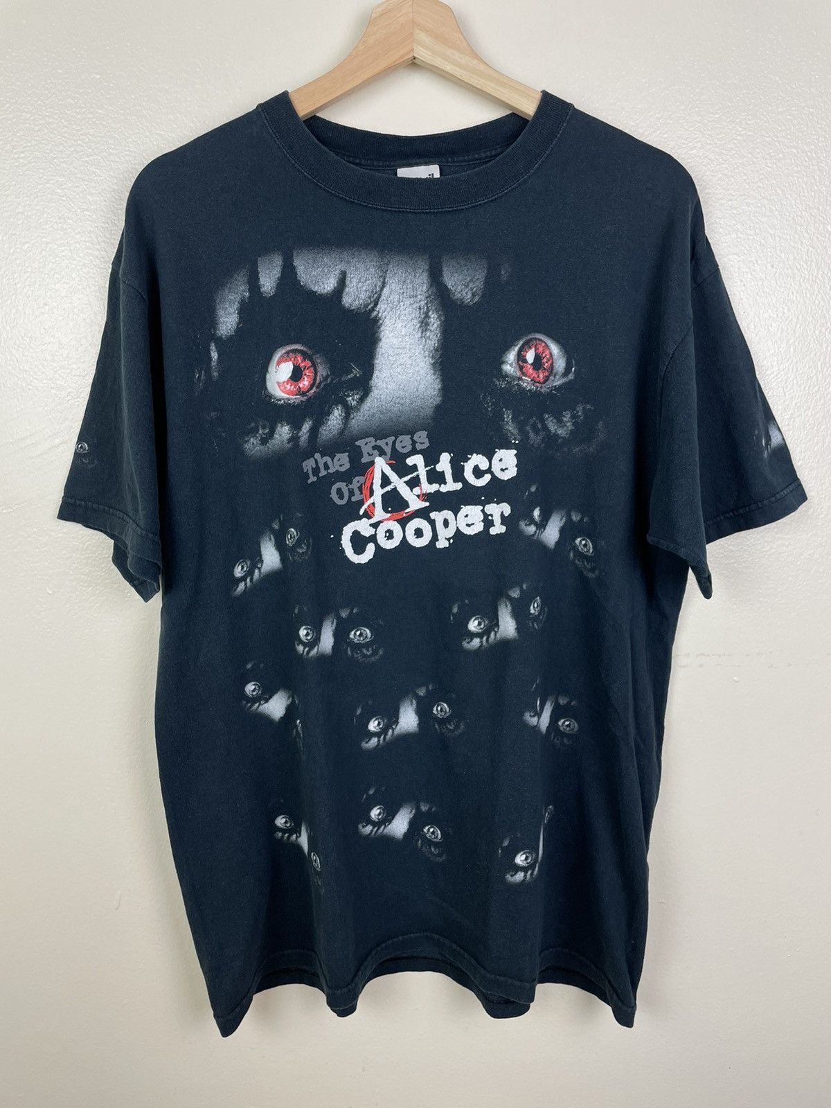 Anvil × Band Tees × Vintage Vintage Alice Cooper Eyes Fade AOP Band Tee ...