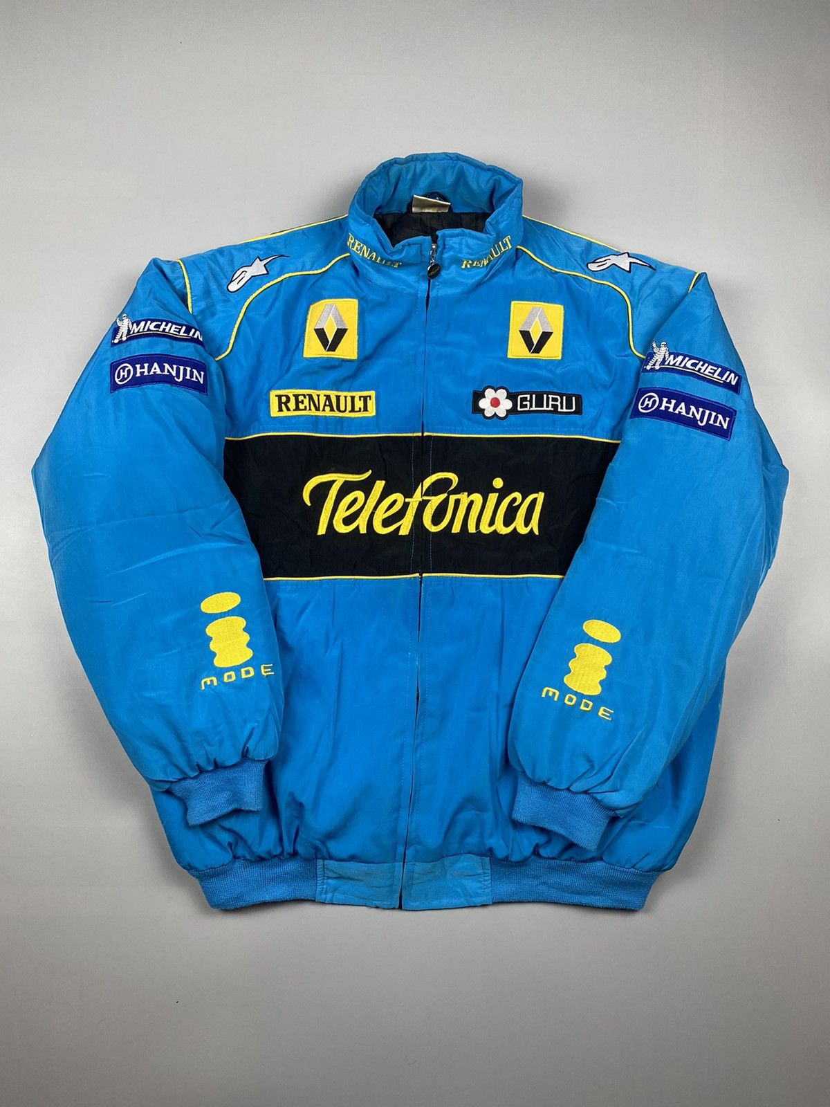 Formula 1 × Vintage Vintage Renault Formula 1 Telefonica 2005 Racing ...