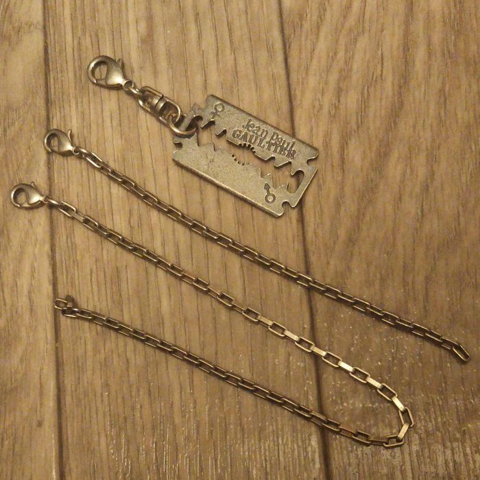 Jean Paul Gaultier Razor Blade Pendant Keychain | Grailed