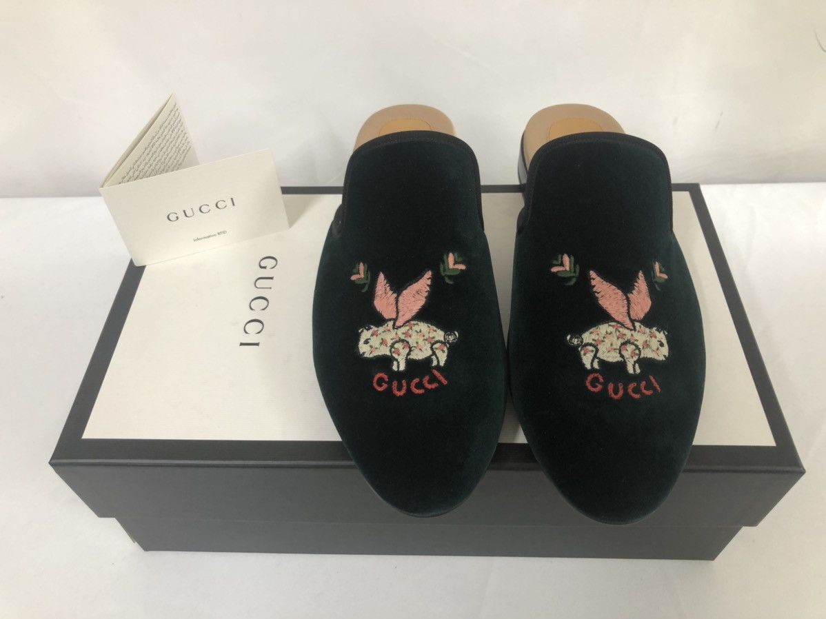 Gucci New In Box Gucci Flying Pig Emerald Green Velvet Mules | Grailed