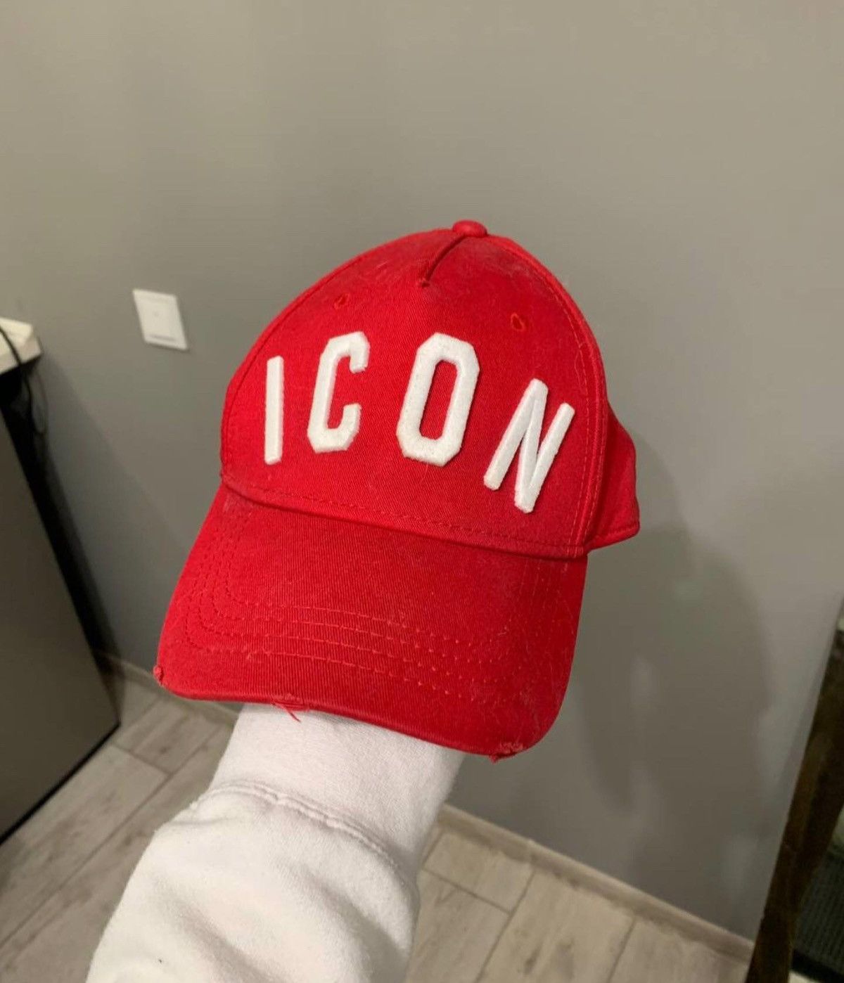 Designer × Dsquared2 × Streetwear Dsquared Icon Hat Red / White | Grailed