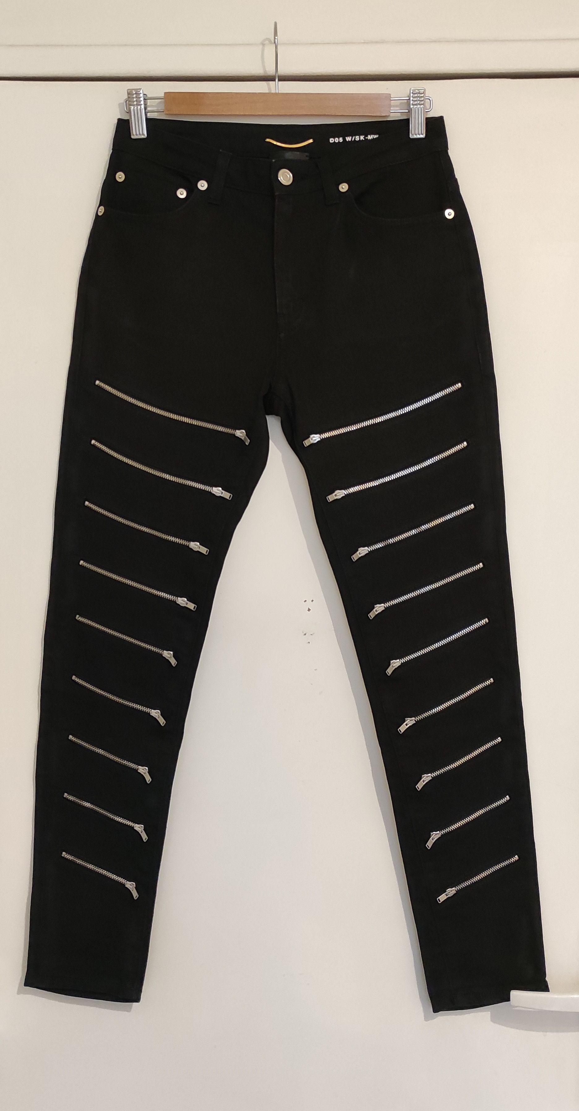 D05 W/SK - MW Saint Laurent Denim Black Jeans - Bottoms D05 W/SK - MW Saint Laurent Denim Black Jeans - Bottoms
