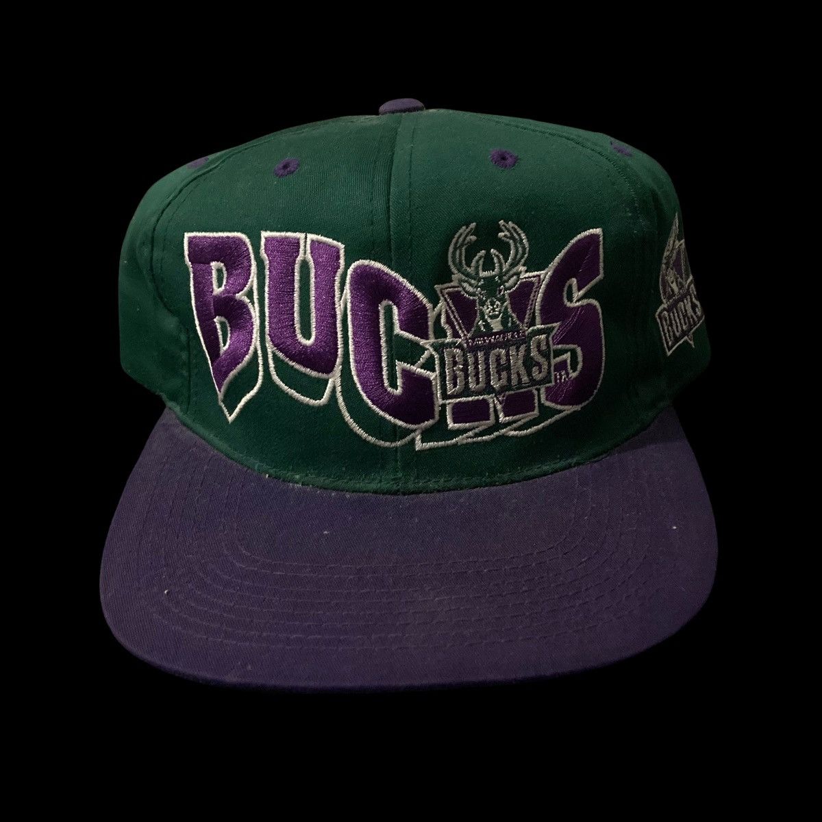 NBA × Vintage Vintage 90s Milwaukee Bucks G Cap Script Snapback Hat Cap ...