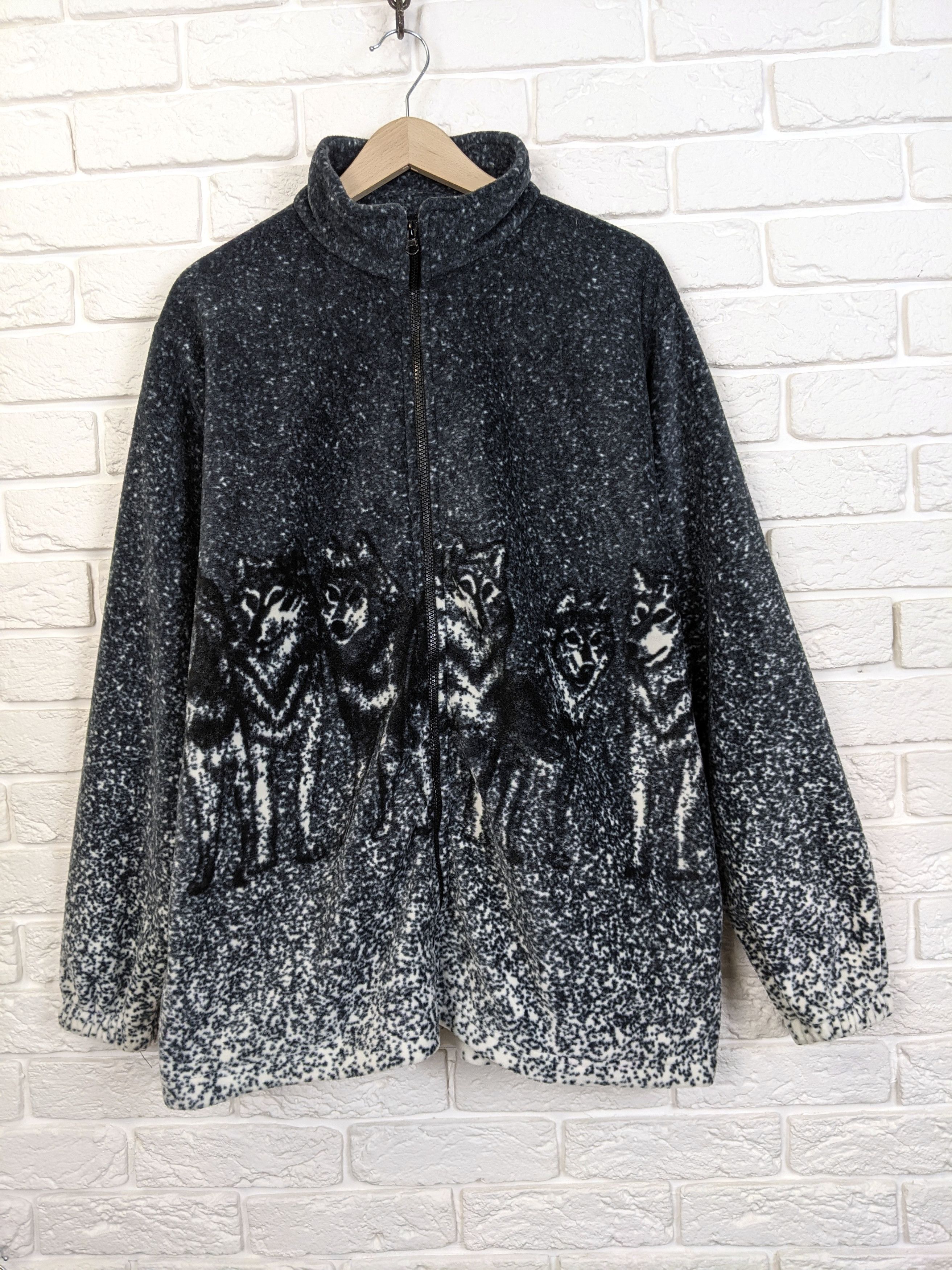 Made In Usa × Vintage Vintage All Over Print Native American Wolf ...