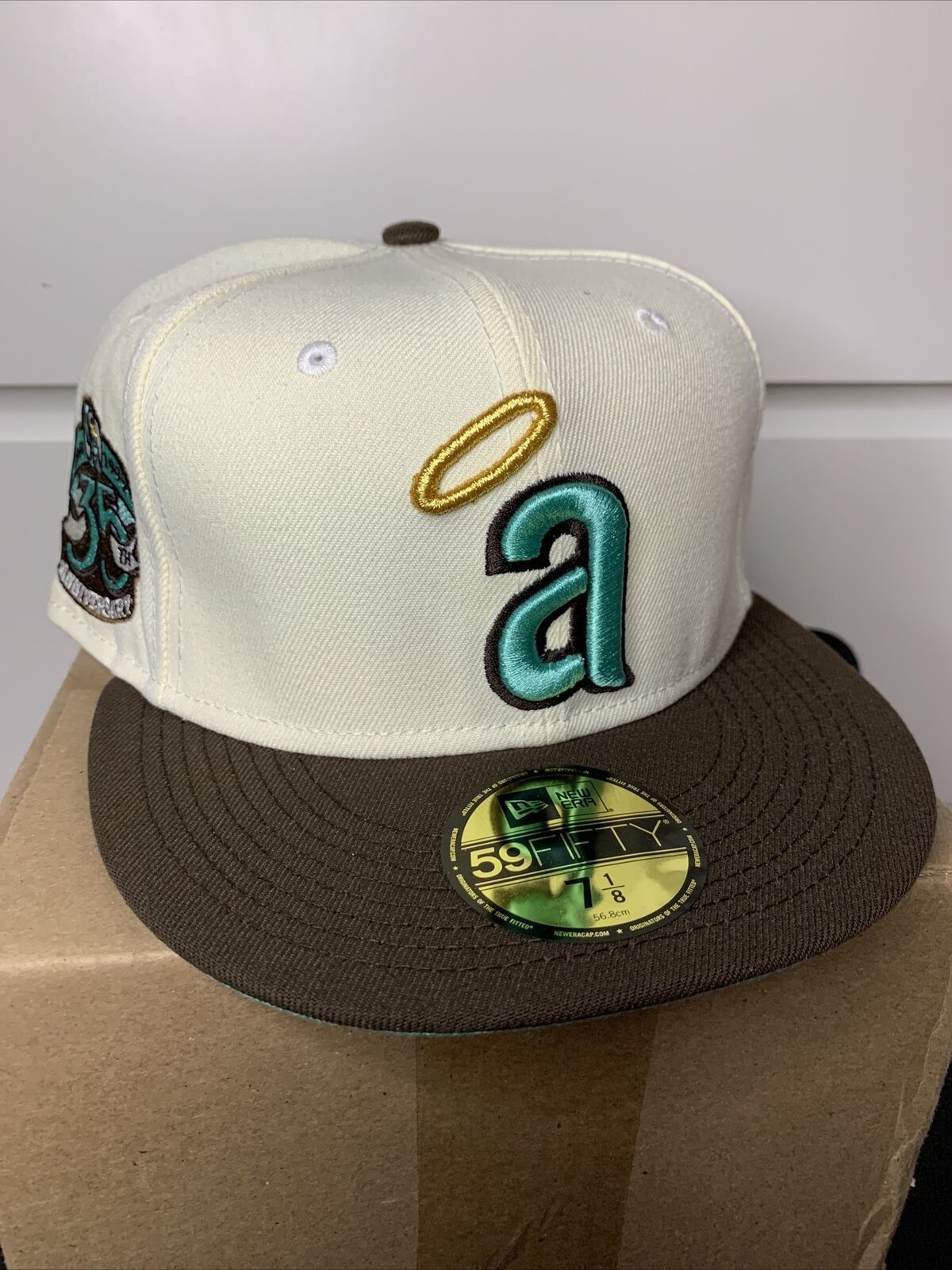 Capsule × New Era Capsule Toronto Anaheim Angels Two Tone Cookies Cream ...