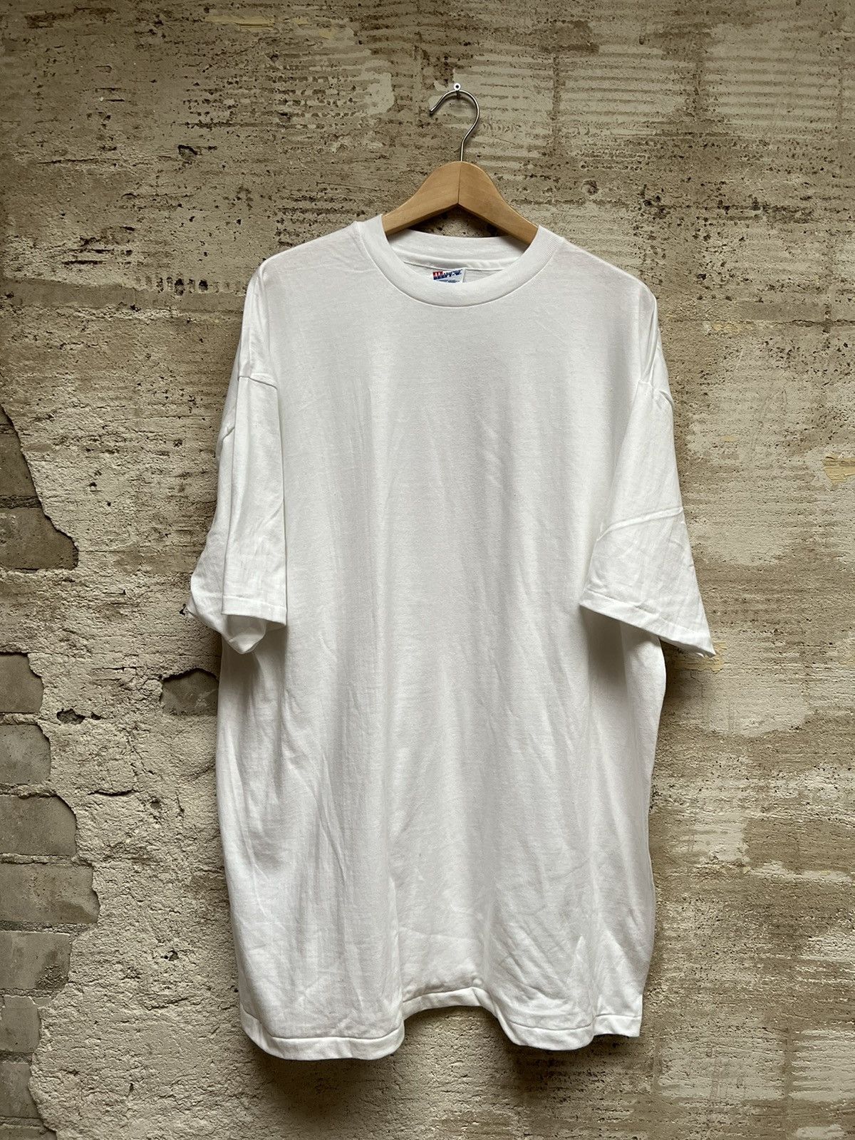 Hanes × Vintage Vintage 90s Hanes Beefy-T Single Stitch White Blank Tee ...