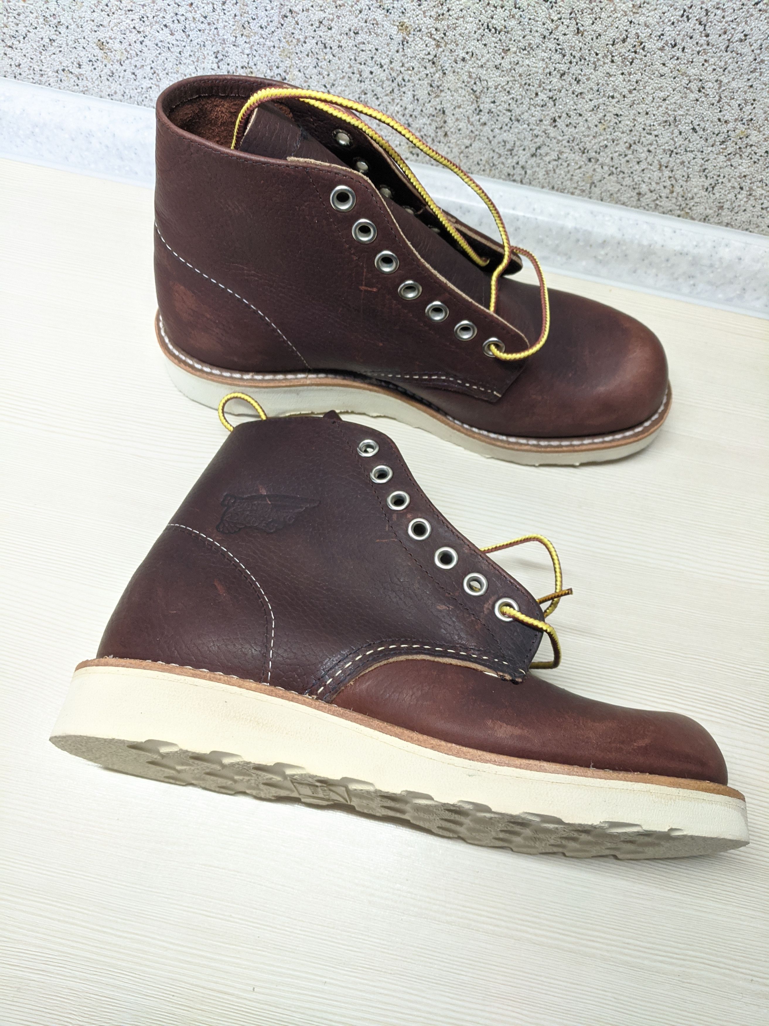 Red Wing Red Wing Classic Round Toe Boot 8196 SZ 4D | Grailed