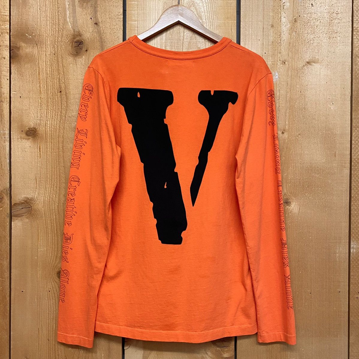 Off-White × Vlone off white vlone every living creative long sleeve ...