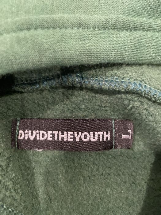 Streetwear Divide The Youth Arabic Zip-Up Hoodie (FIRST DROP) | Grailed