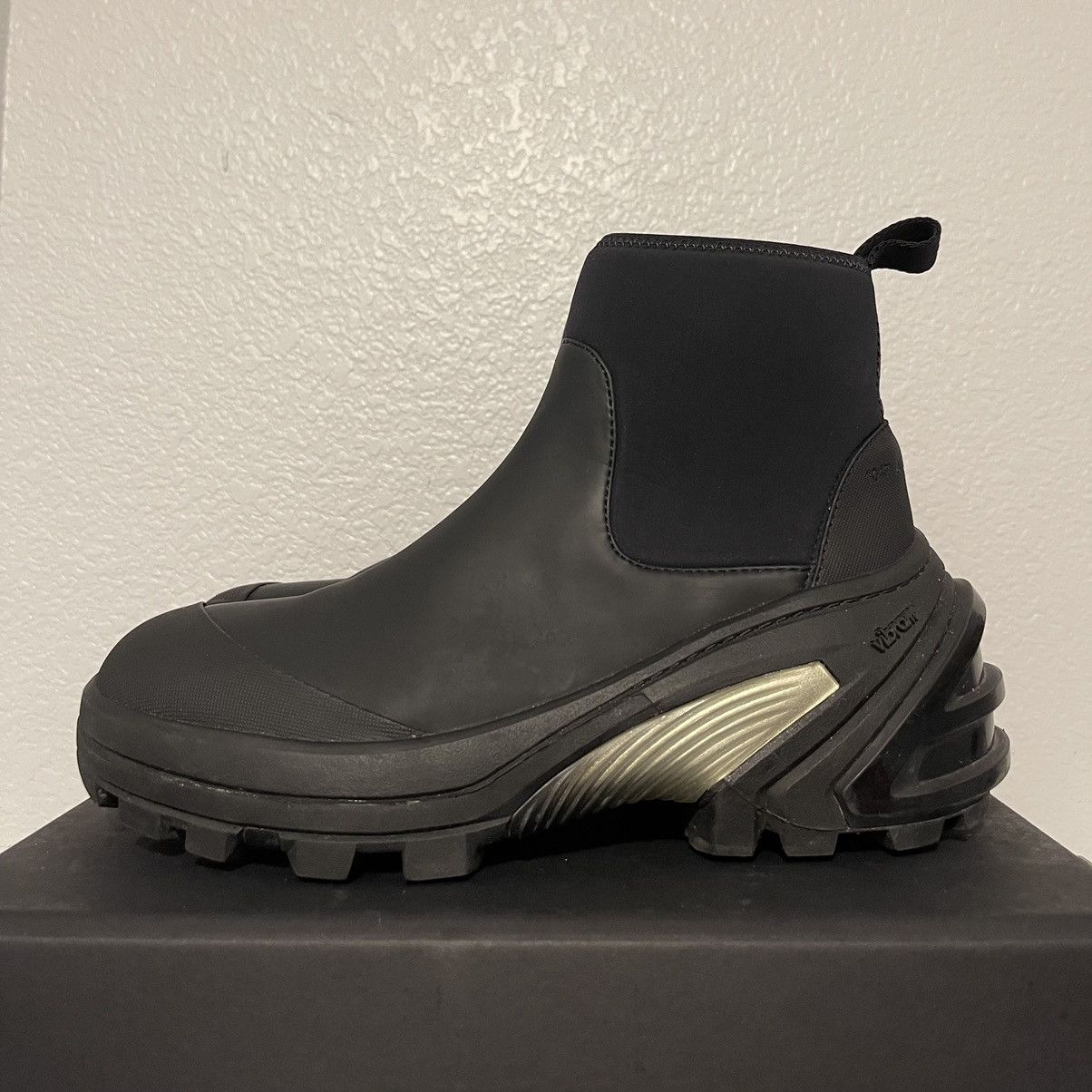 1017 ALYX 9SM × Alyx 1017 Alyx 9SM Black Fixed Sole Mid Boot | Grailed