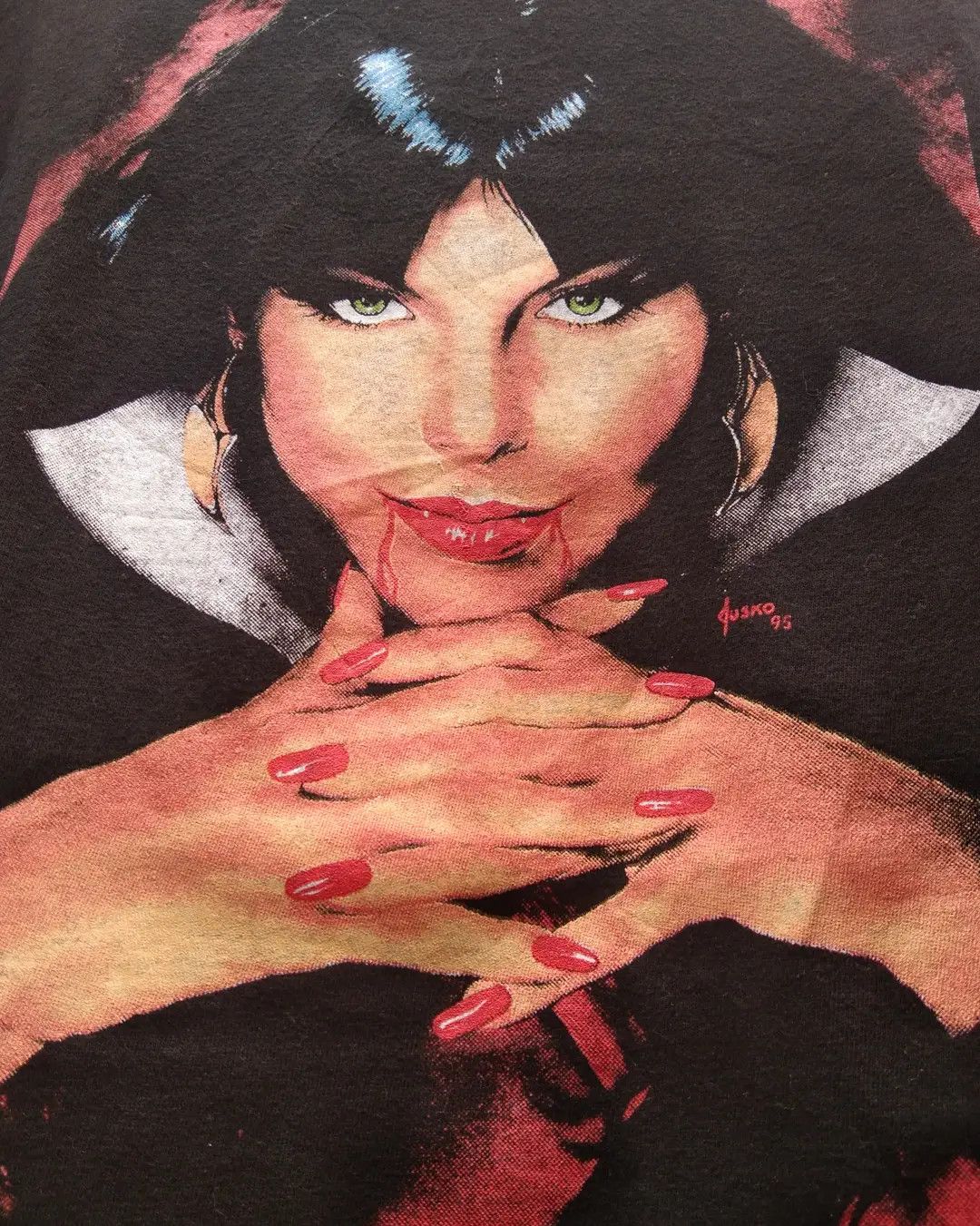 Vintage BIN🔥Vintage 1997 Vampirella Movie Big Face Design | Grailed