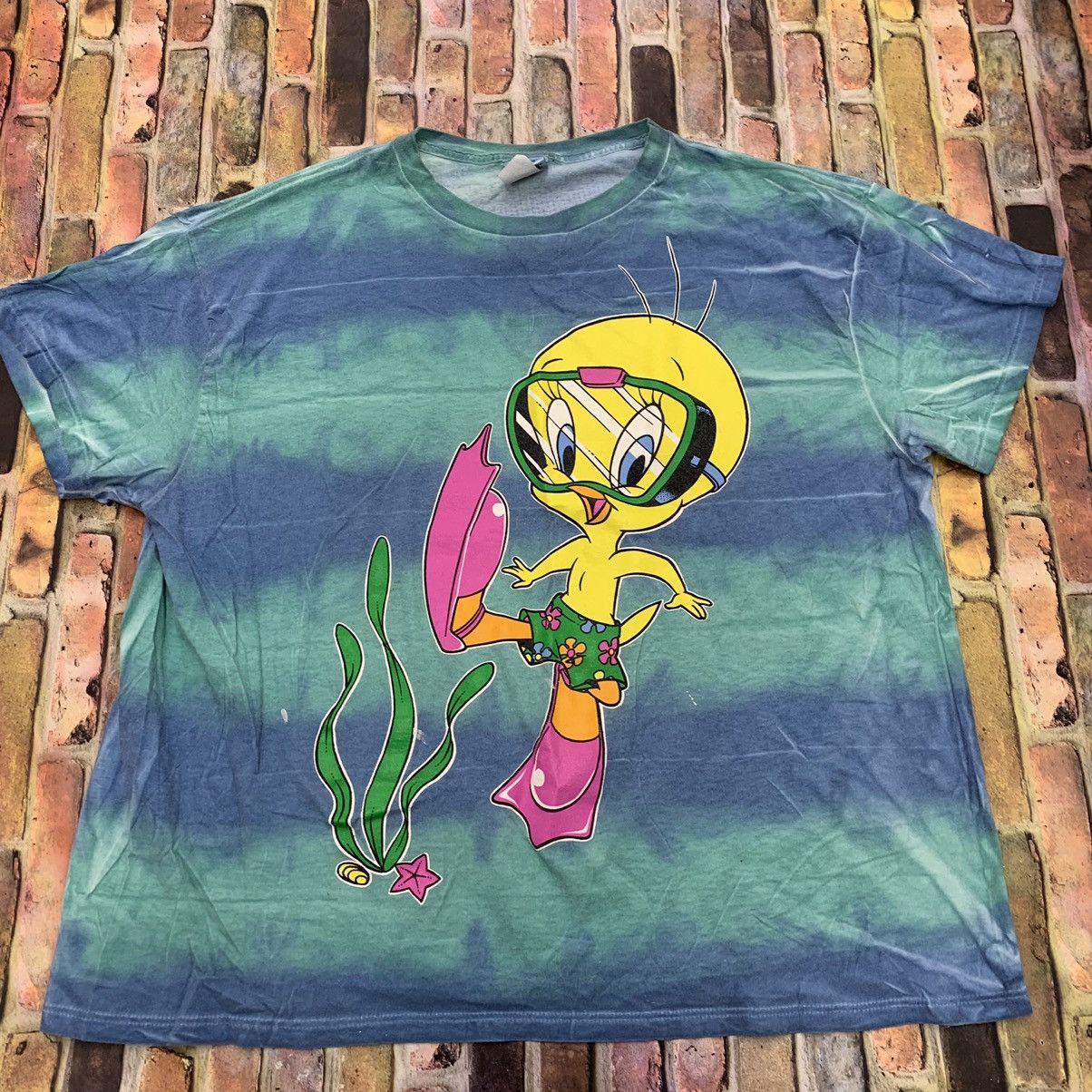 Vintage × Warner Bros Vintage Tweety tee | Grailed
