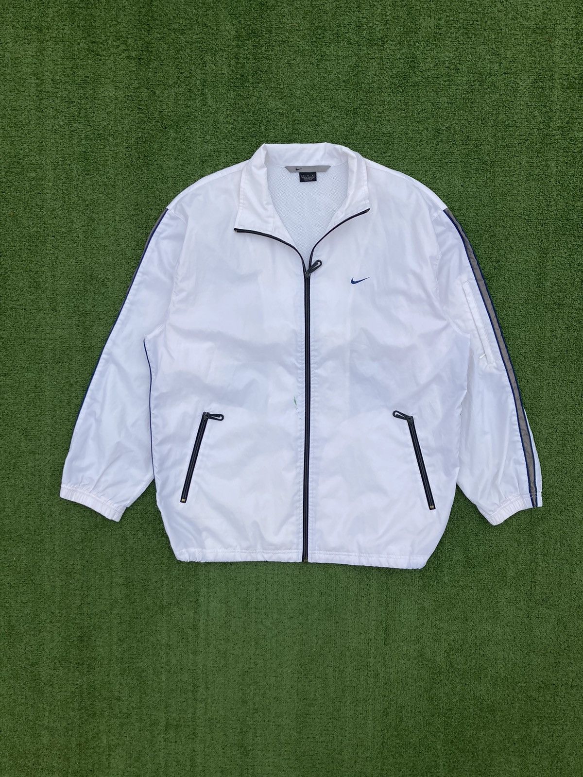 Nike Vintage Light Jacket Nike Big Swoosh Logo from 00s | Grailed