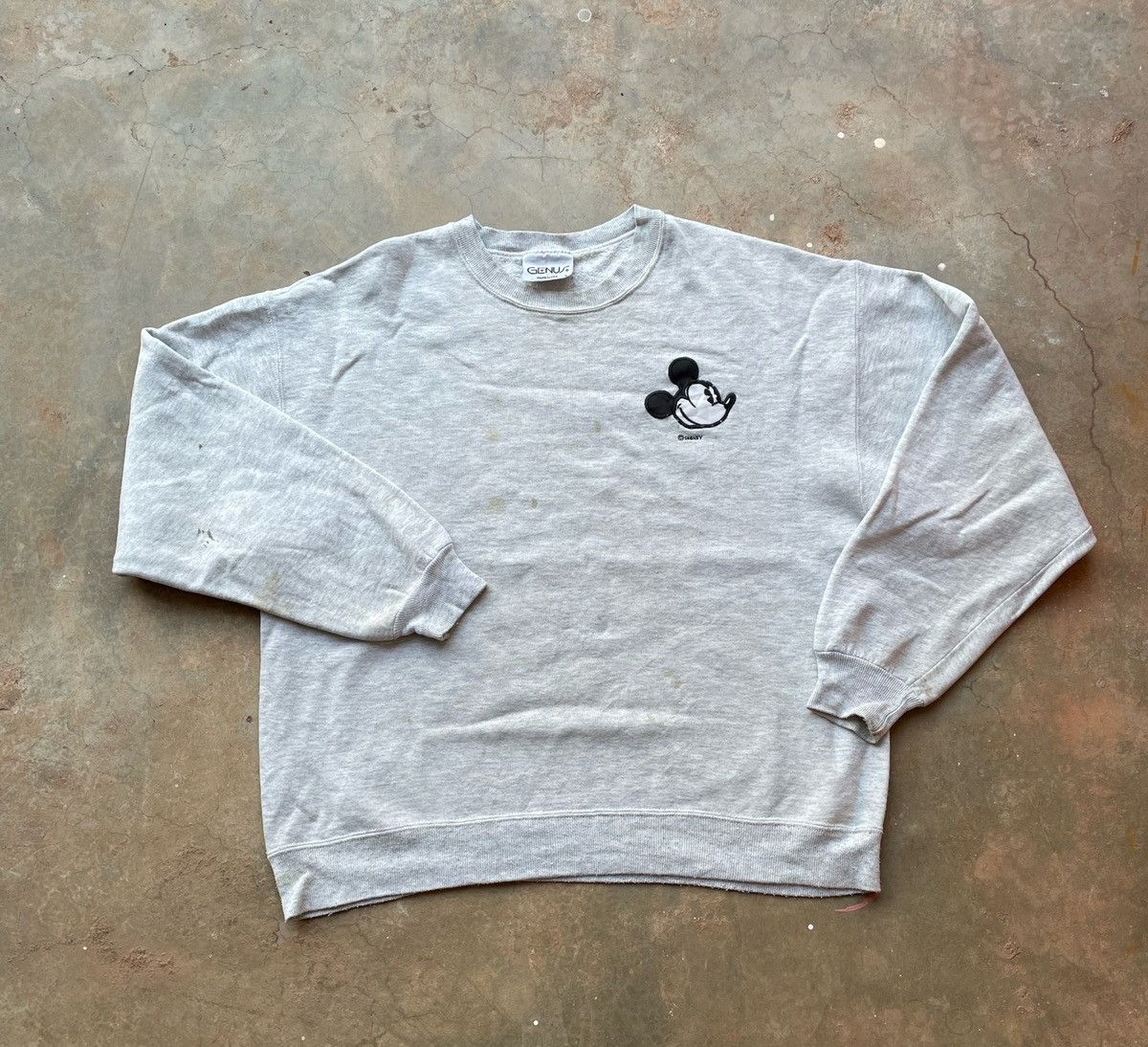 Disney × Vintage GENUS DISNEY MICKEY VINTAGE CREWNECK | Grailed