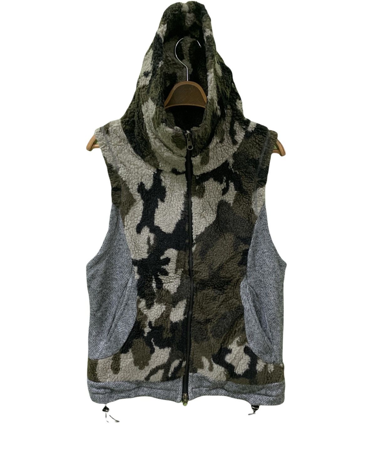 Camo × Japanese Brand Camo Fleece Vest half hoodie jacket | Grailed