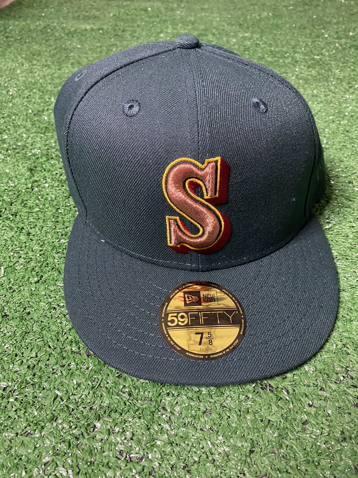 New Era SEATTLE MARINERS GREEN BURGUNDY 7 5/8 | Grailed