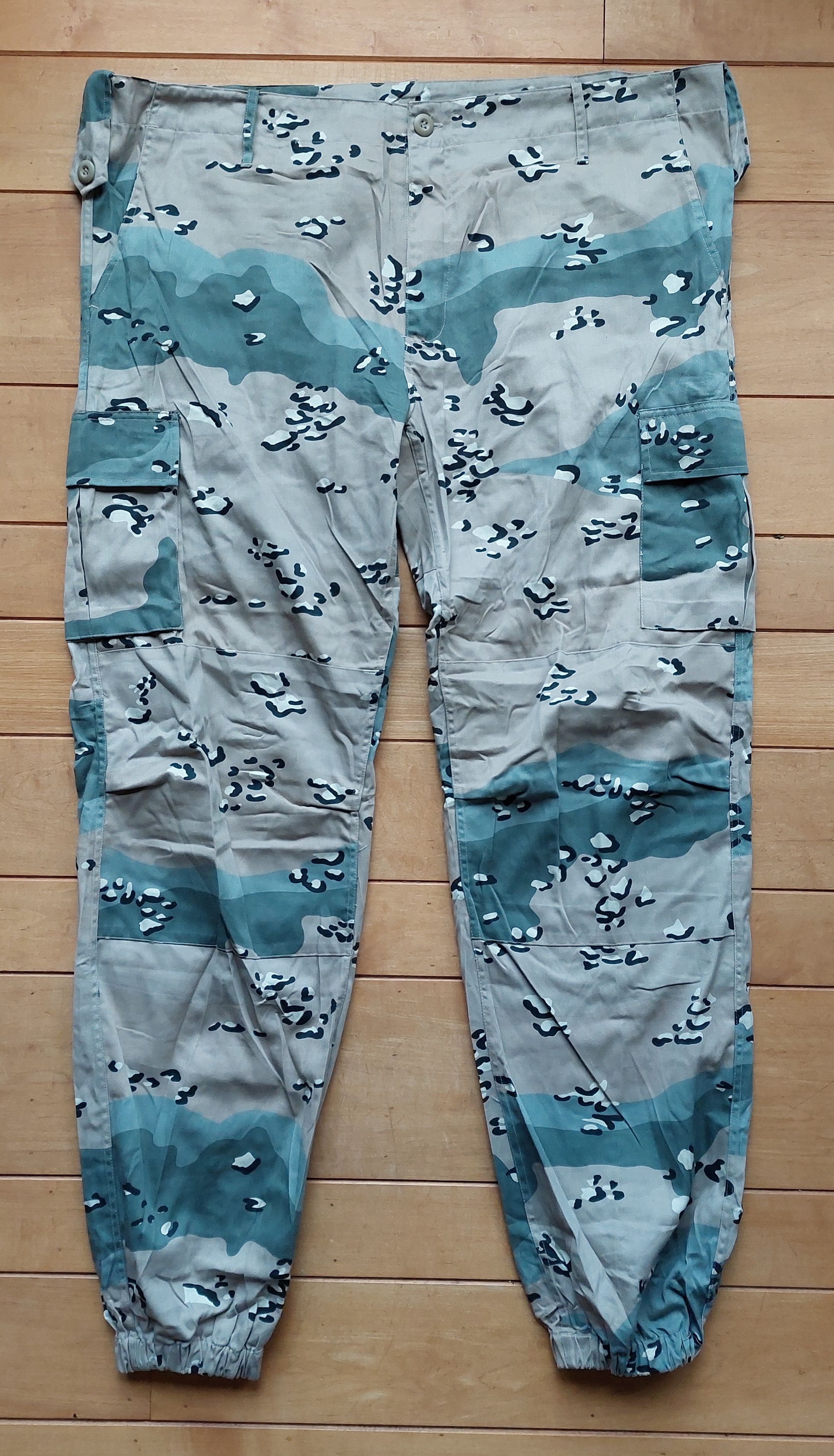 Vintage Saudi Border Guard Grey Chocolate Chip Camo Pants | Grailed