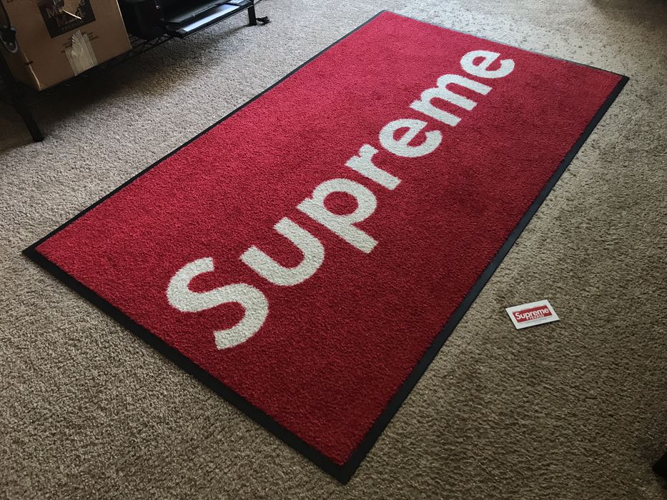 Supreme Supreme Store Rug - Box Logo | Grailed