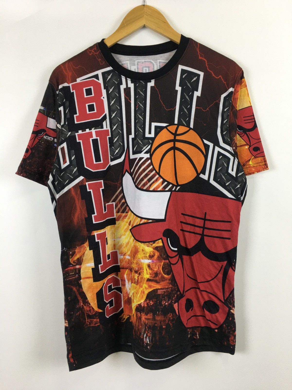 NBA Chicago Bulls 90's Overprints NBA team Red color T-shirt | Grailed
