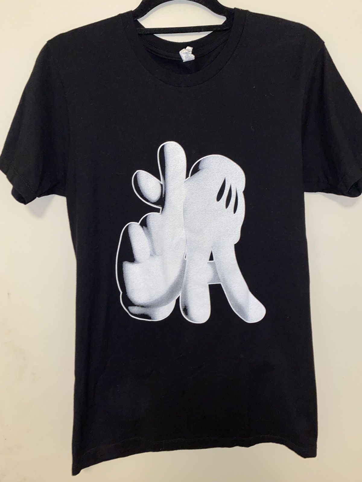 Made In Usa Mickey Mouse LA hand sign t-shirt | Grailed
